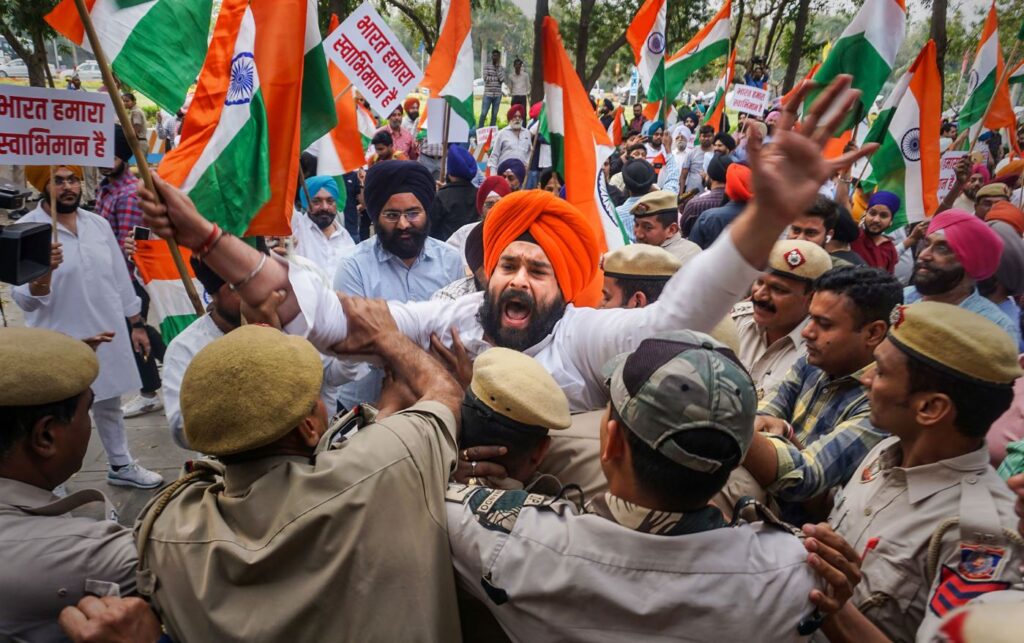 New Delhi: Sikhs Protest Against Disgraceful Act By Pro-Khalistani ...