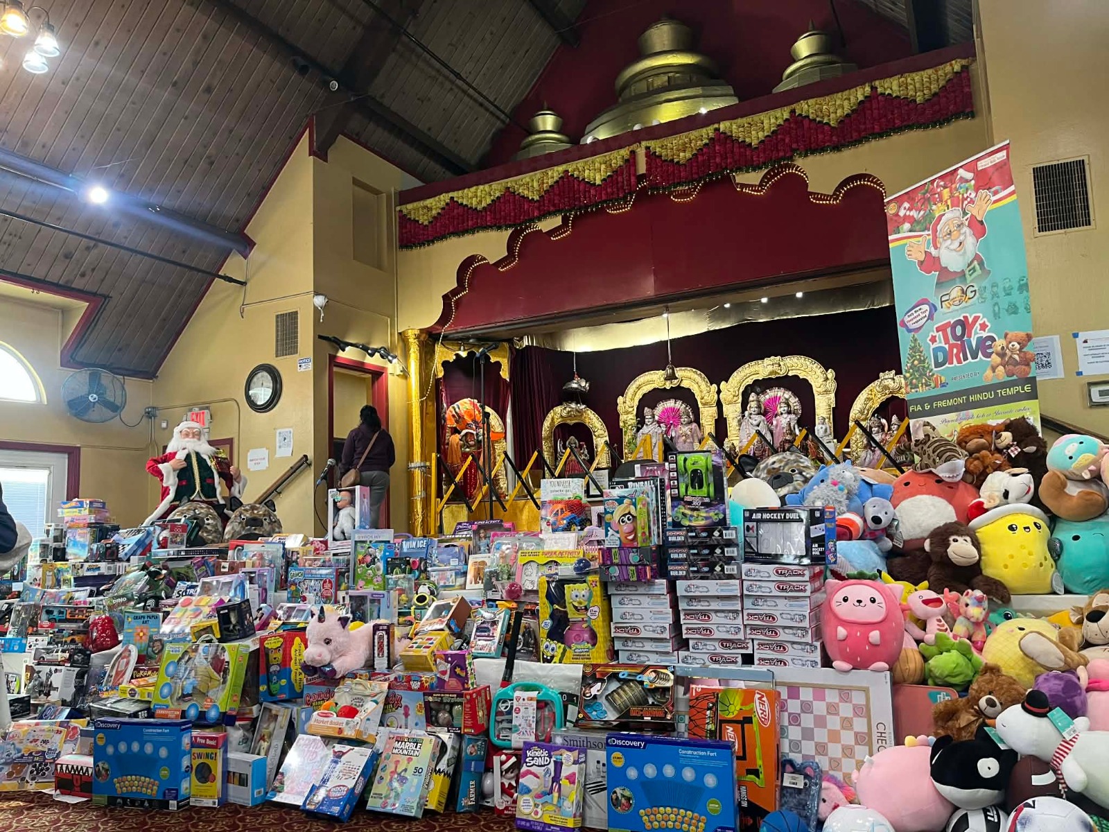 FOG - Holiday Toy Giveaway Held At Fremont Temple » IndiaPost NewsPaper